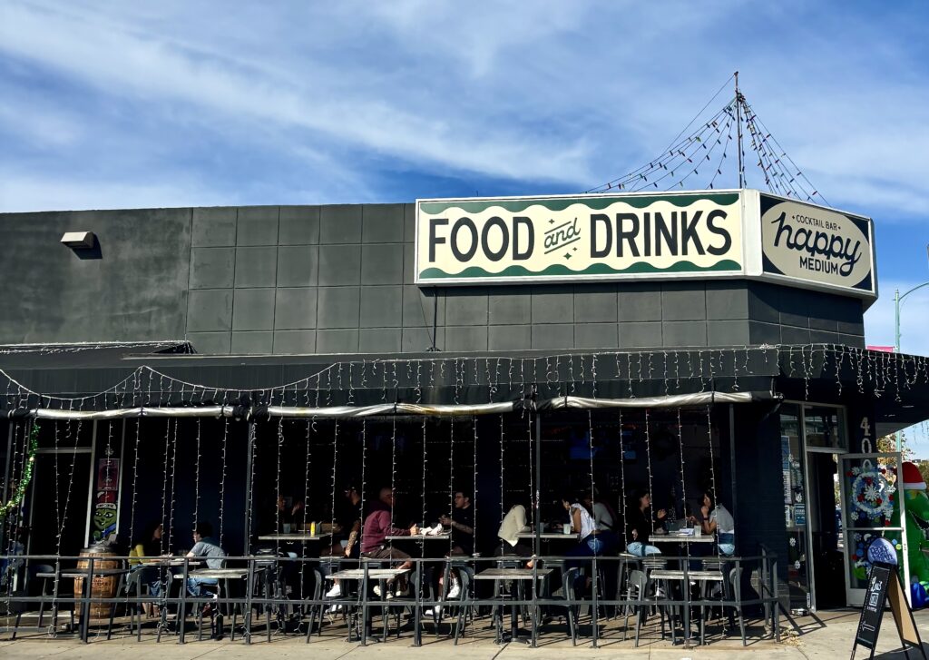 North Park - Finch Post